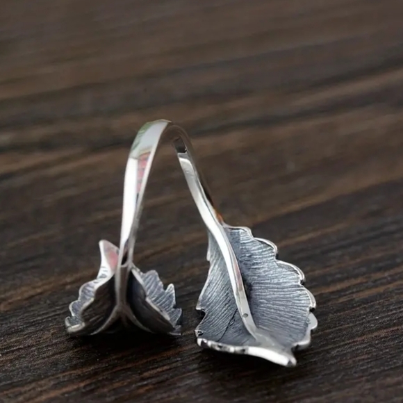PONCRAFTS | Jewelry | Vintage Double Leaf Open Ring | Poshmark